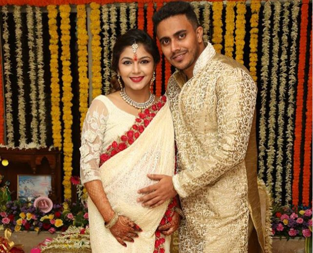 TV Actress Pooja Sharma Blessed With A Baby Girl