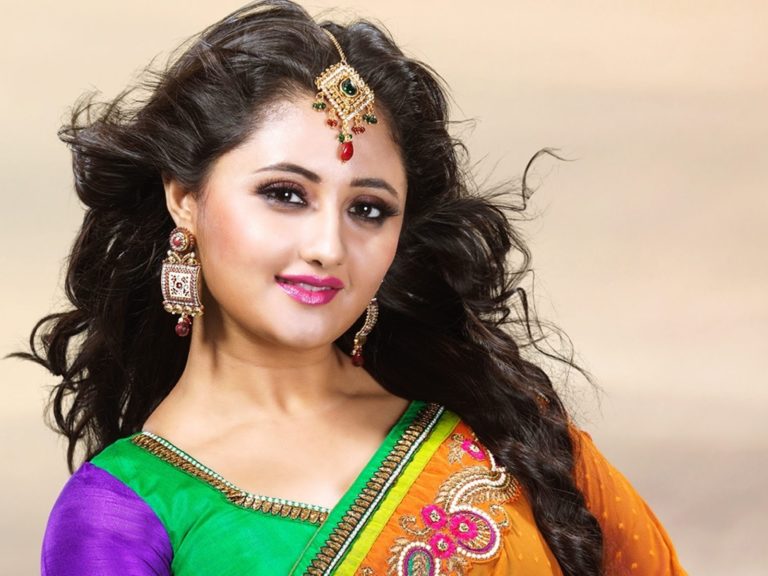 Everything You Need To Know About Rashami Desai - Wiki, Biography